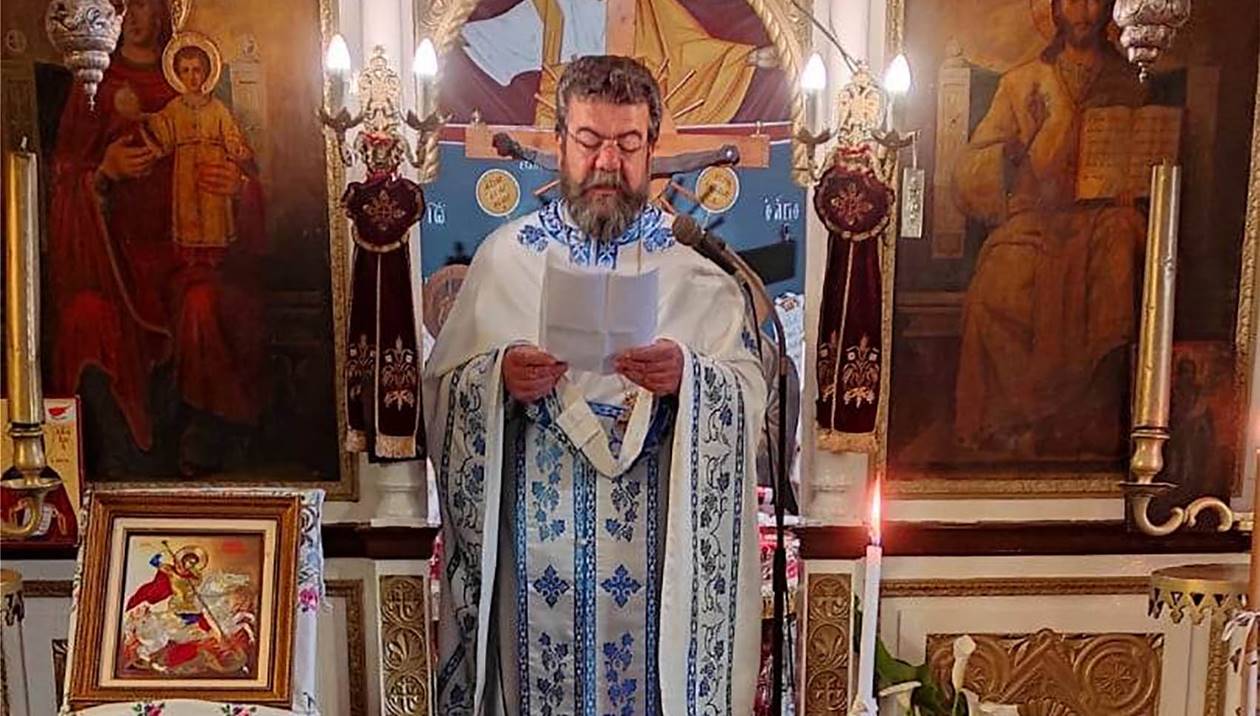 Τέμπη: Δάκρυσαν οι Ανωγειανοί για τα 57 θύματα της τραγωδίας ...